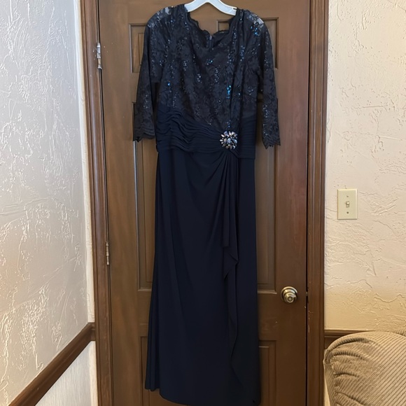 Cachet | Dresses | Cachet Mother Of The Bride Dress Navy 6 | Poshmark